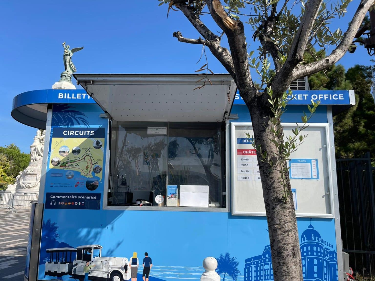 Visitez Nice en petit train touristique électrique – circuit Château - France Voguette